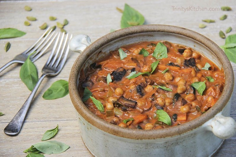 36 Easy But Delicious Potluck Recipes That Are Perfect For Sharing