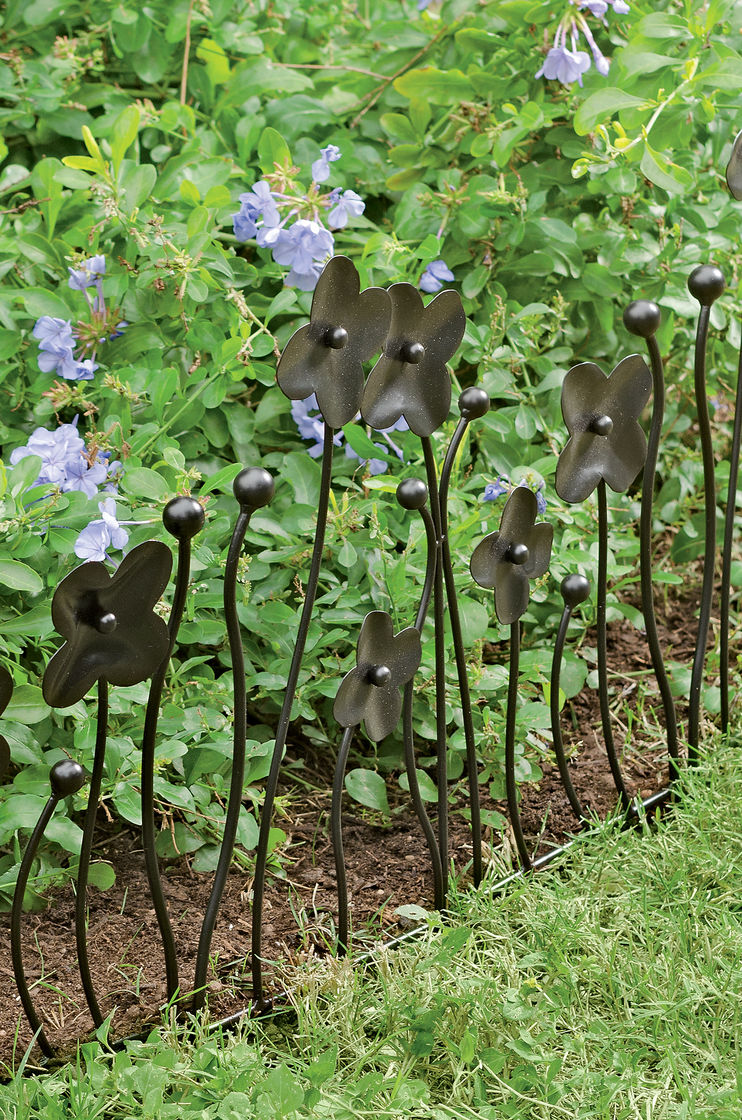 100 Garden Edging Ideas That Will Inspire You to Spruce Up Your Yard ...