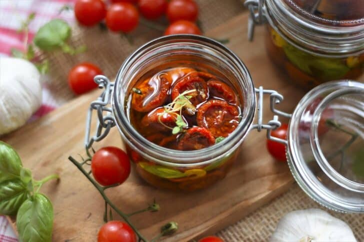 15 Ways to Preserve Tomatoes
