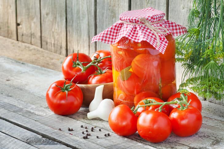15 Ways to Preserve Tomatoes