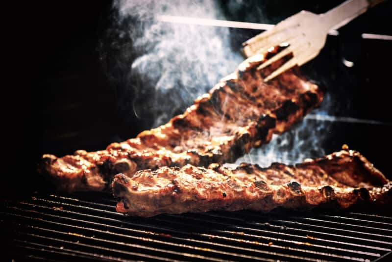 Smoking Meat: A Beginner's Guide to Hot, Cold, and Primitive Smoking